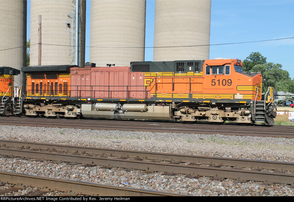 BNSF 5109 (1)